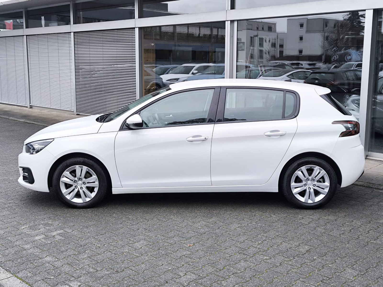 Peugeot 308 1.2 Aut. Active Pack NAVI+PDC+TEMP+MFL+APPLE - Dick ...