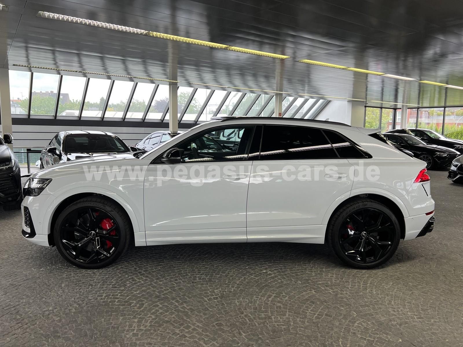 Audi RSQ8 / KERAMIK / HEAD-UP / B&O / DYNAMIK / 23"