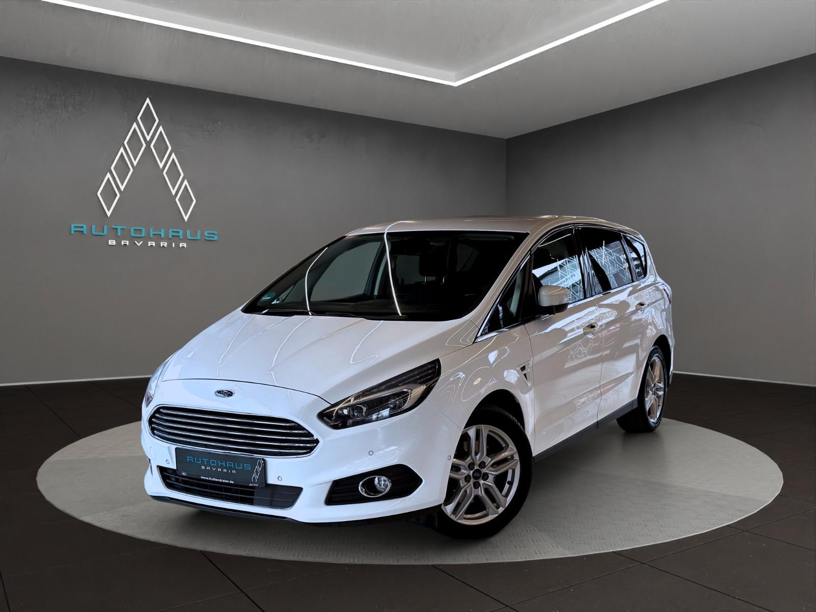 Wunderschone Ford 7 Sitzer Fotosnull
