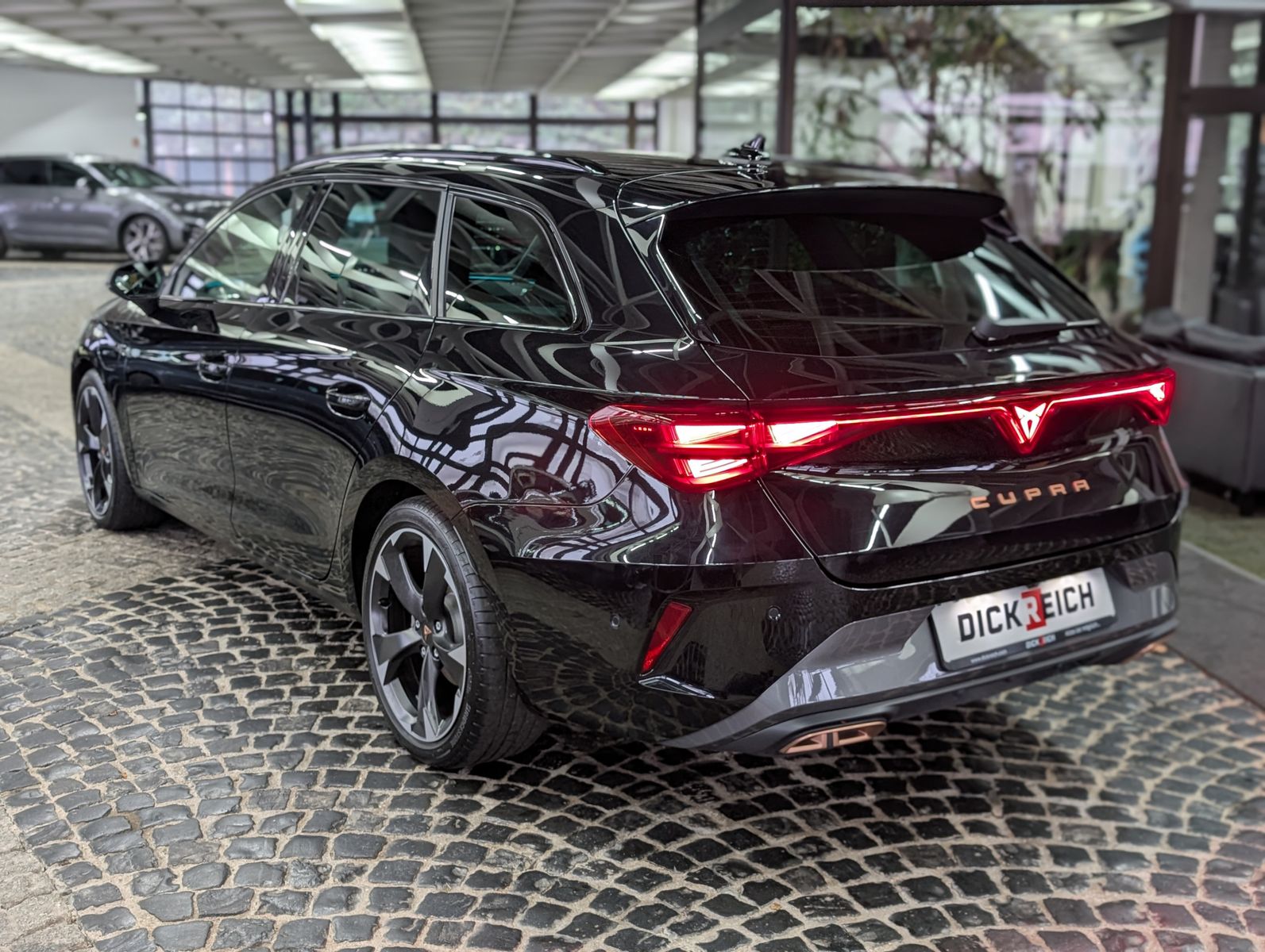 CUPRA Leon 1.5 e-Hybrid PLUG-IN LED INTELIG-DRIVE EDGE - Dickreich ...