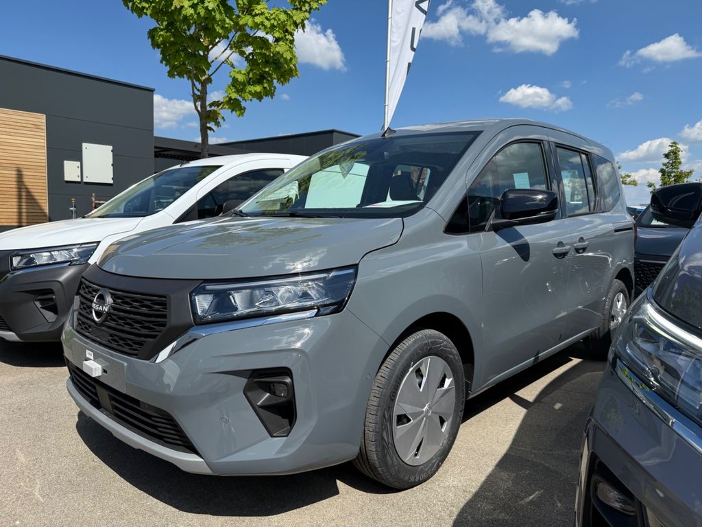 Elegantes Nissan Townstar Automatik Bilder