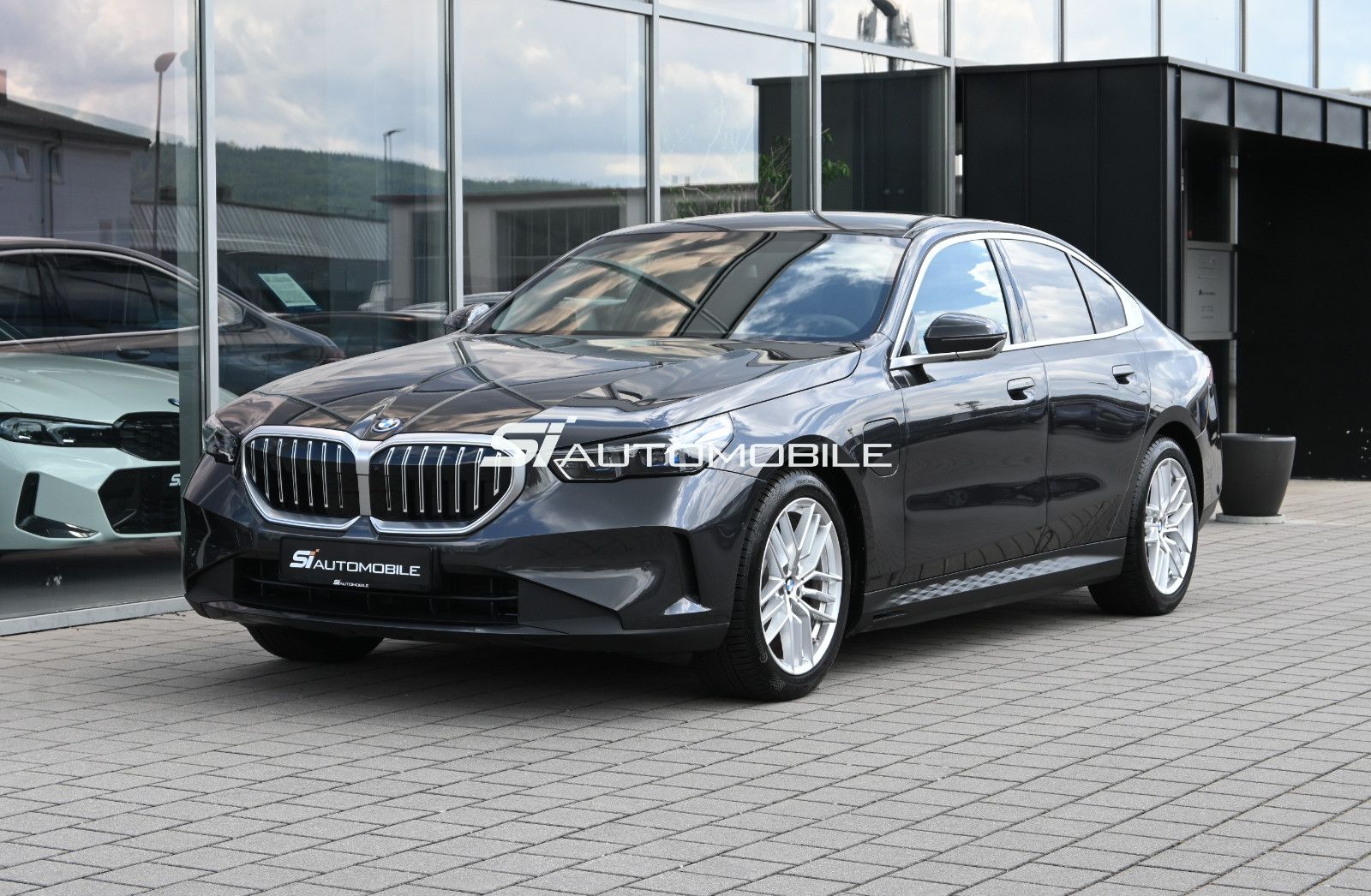 BMW 530e °UVP 84.740€°ACC°AHK°SITZBELÜFT°360°HARMAN°
