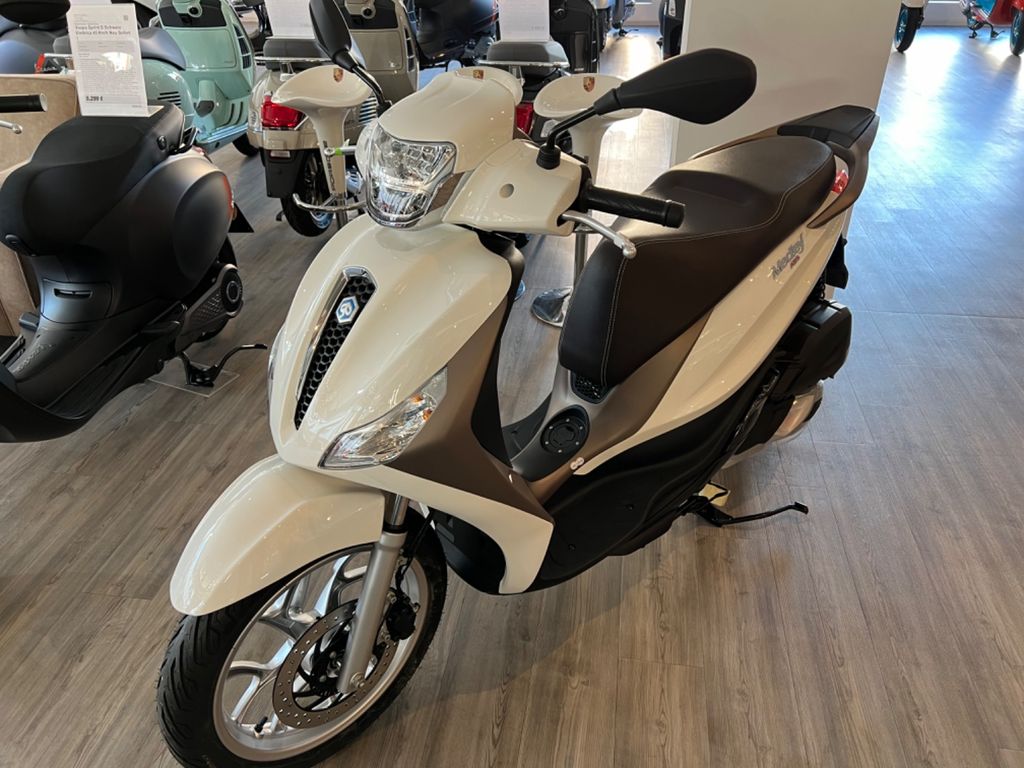 Piaggio Roller 125 | Motorrad kaufen bei mobile.de