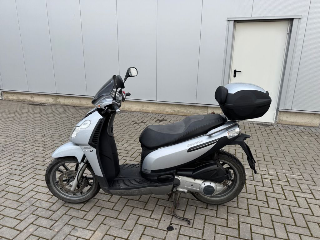 Piaggio Roller 125 gebraucht kaufen | Motorrad bei mobile.de