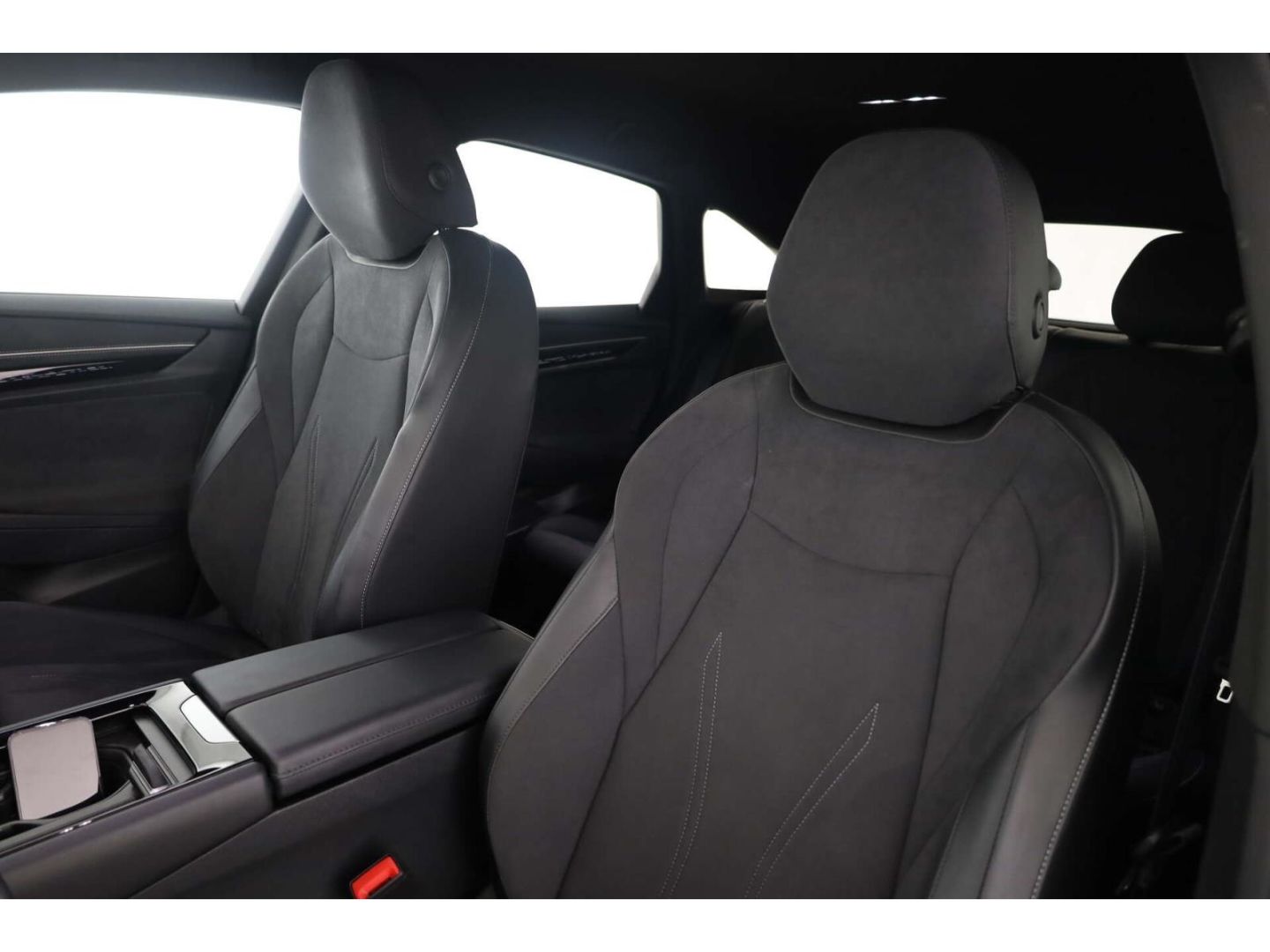 Volkswagen ID.7 Pro 77 kWh AHK/Matrix/Wärmepumpe/RFK/SH/PDC ab 399,00 ...