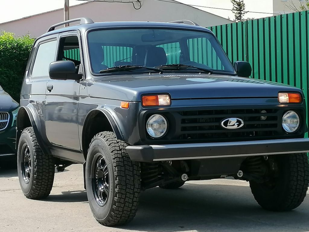 Lada Niva Neuwagen | Auto kaufen bei mobile.de