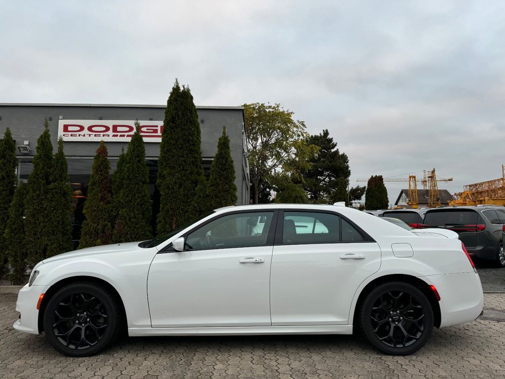 Chrysler 300C Hemi kaufen bei mobile.de