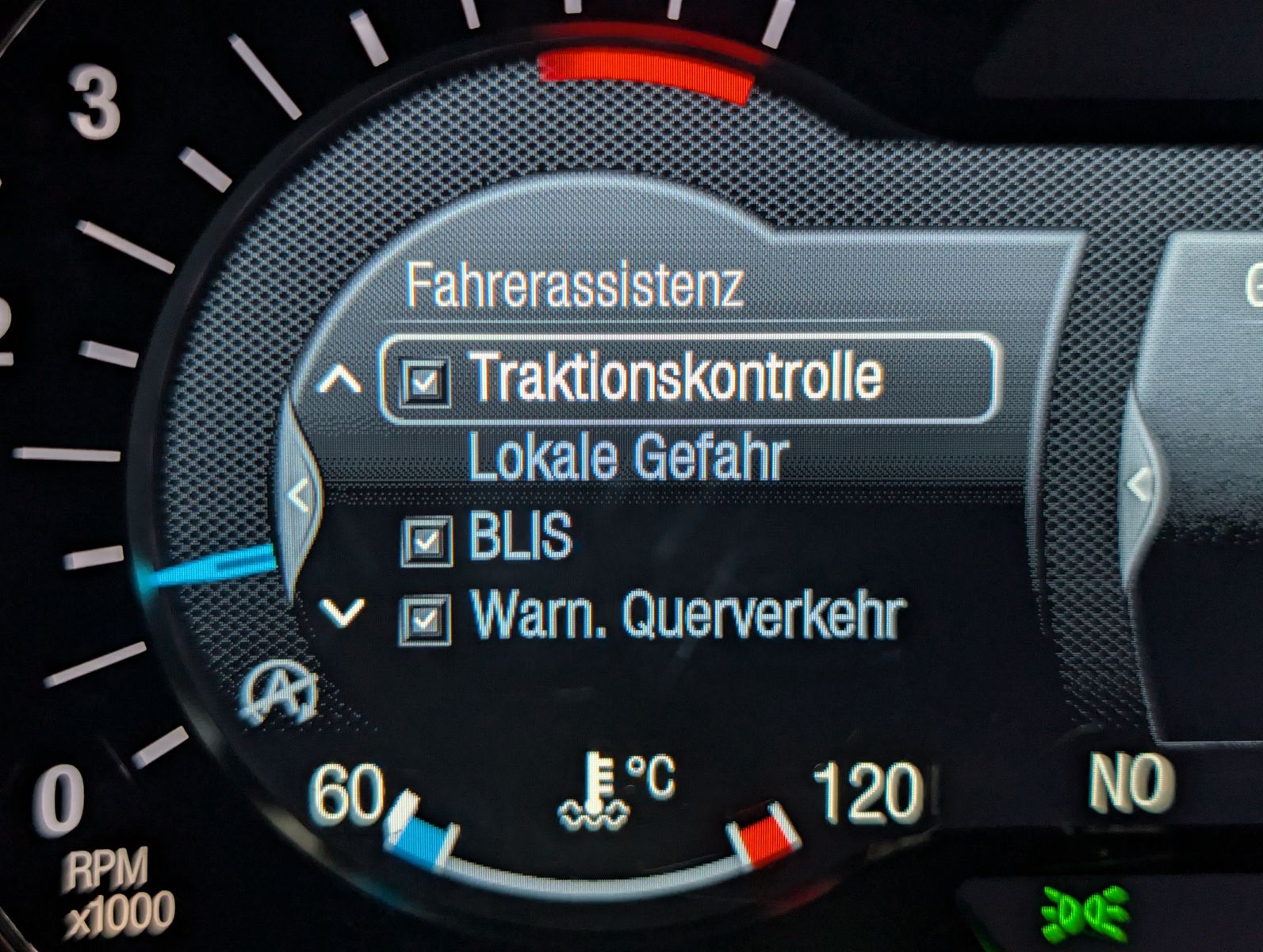 Ford S-MAX Titanium TEMP KAM XENON NAVI 7-SITZER SHZ - Dickreich ...