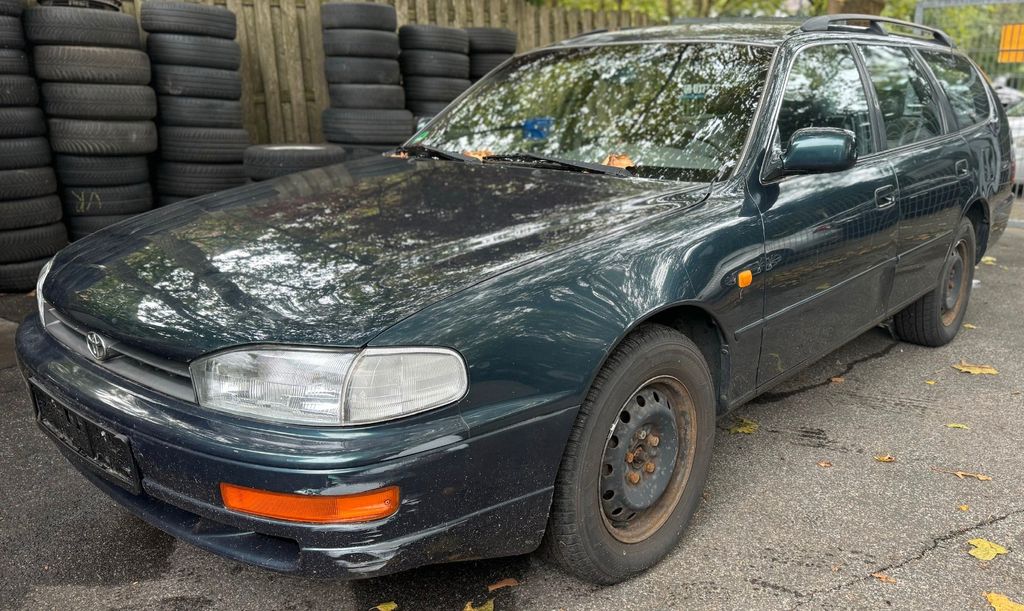 Toyota Camry Kombi kaufen bei mobile.de