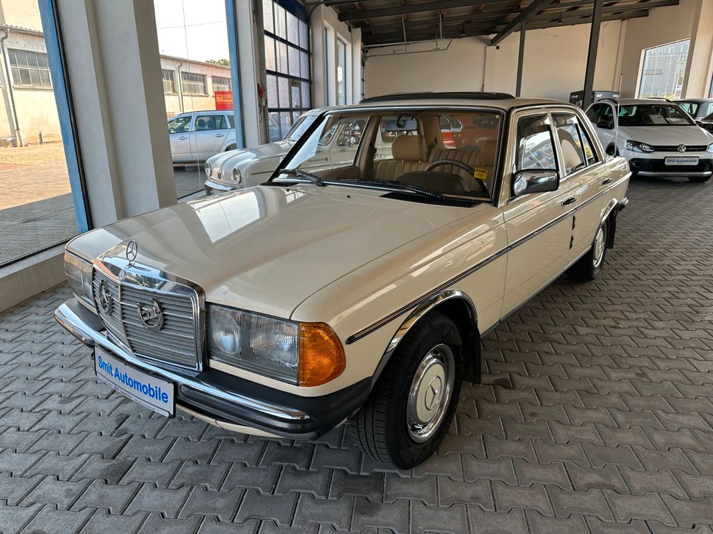 Mercedes-Benz S123 kaufen bei mobile.de