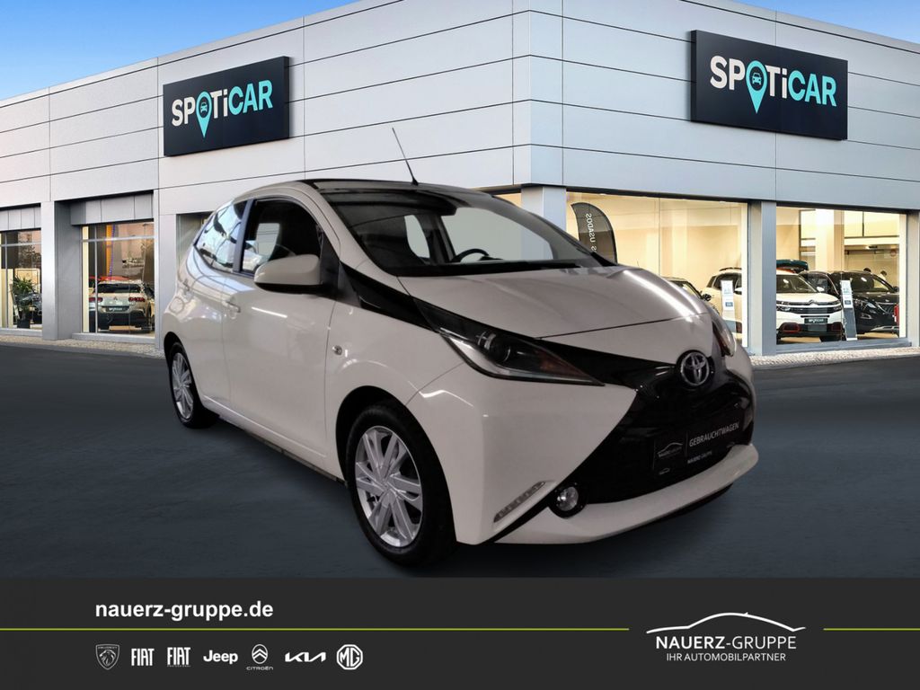 Toyota Aygo (X) kaufen bei mobile.de