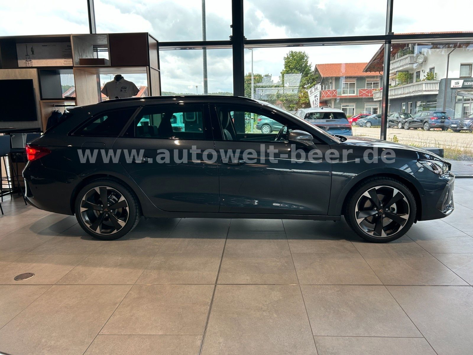 Cupra Leon SP 1.5 eTSI 150PS DSG *AHK*CAM*NAVI* ab 347,00 Euro leasen ...