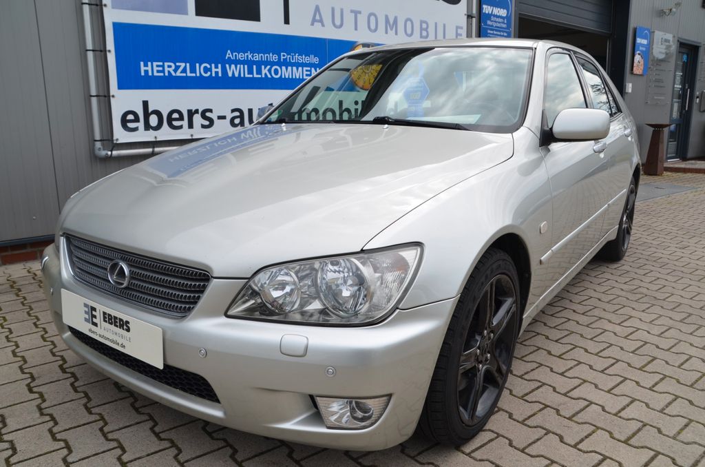 Lexus IS 200 | Auto kaufen bei mobile.de