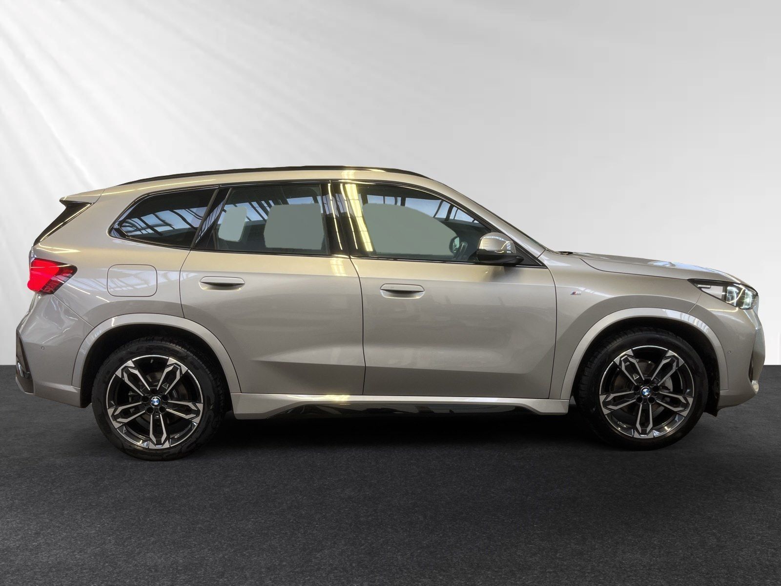 BMW X1 xDrive20d M Sport|AHK|Harman/Kardon|19"LM ab 578,34 Euro leasen ...