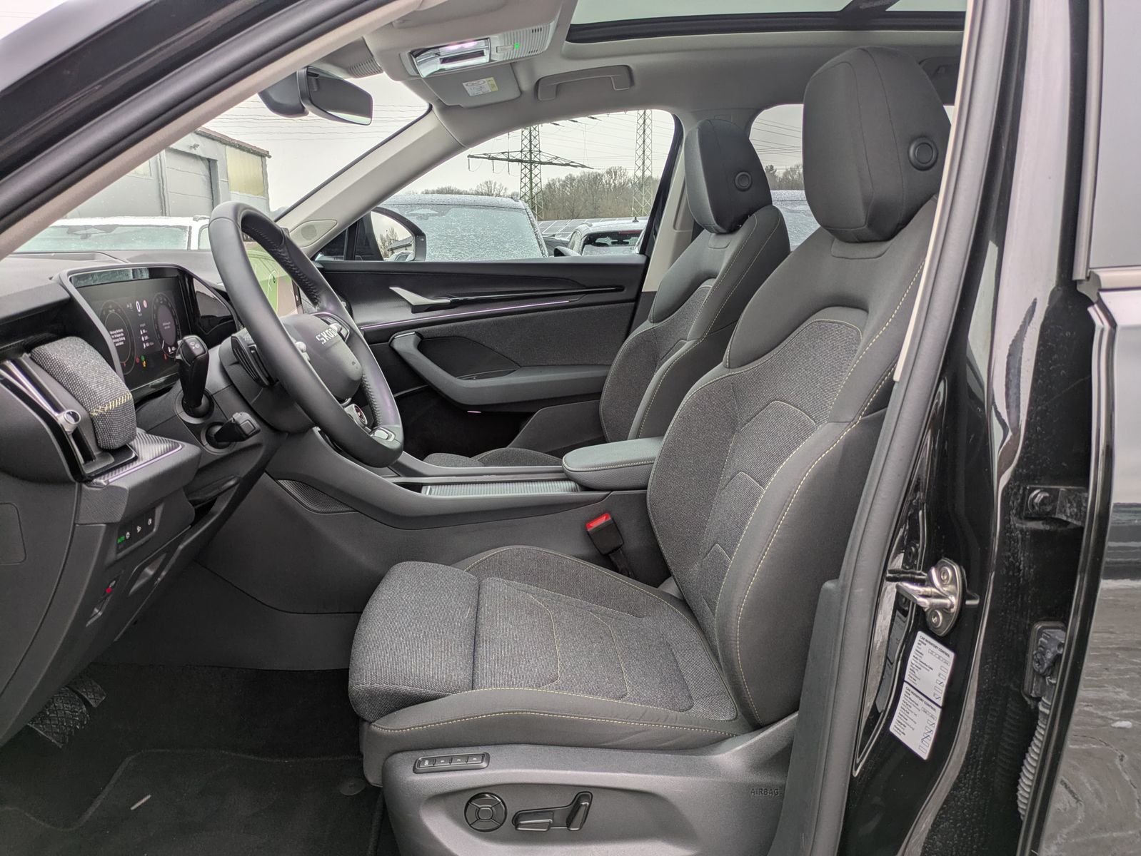 SKODA Kodiaq 2.0 TDI 4×4 Selec PANO*AHK*MATRIX*StandH. - Dickreich ...