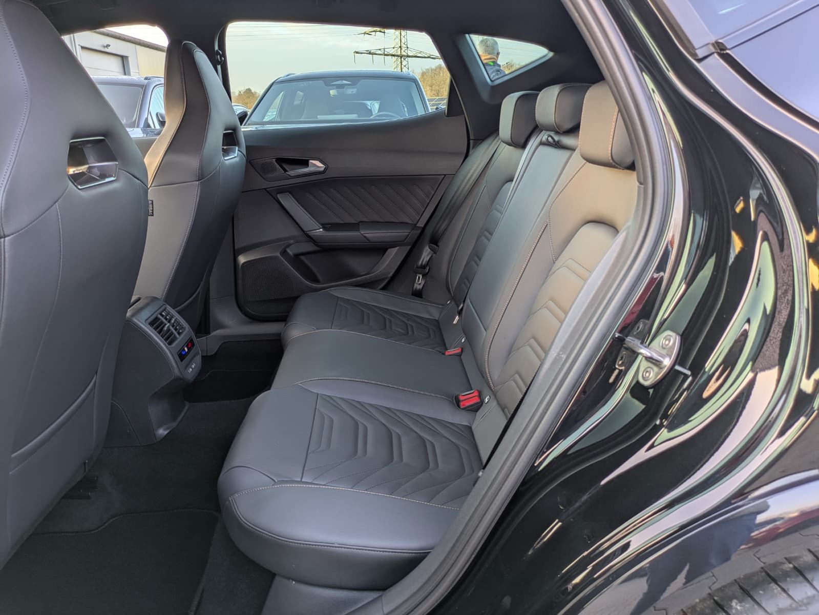 CUPRA Formentor 1.5 eTSI LEDER*MATRIX*SENNH*Int.Dr.-XL - Dickreich ...