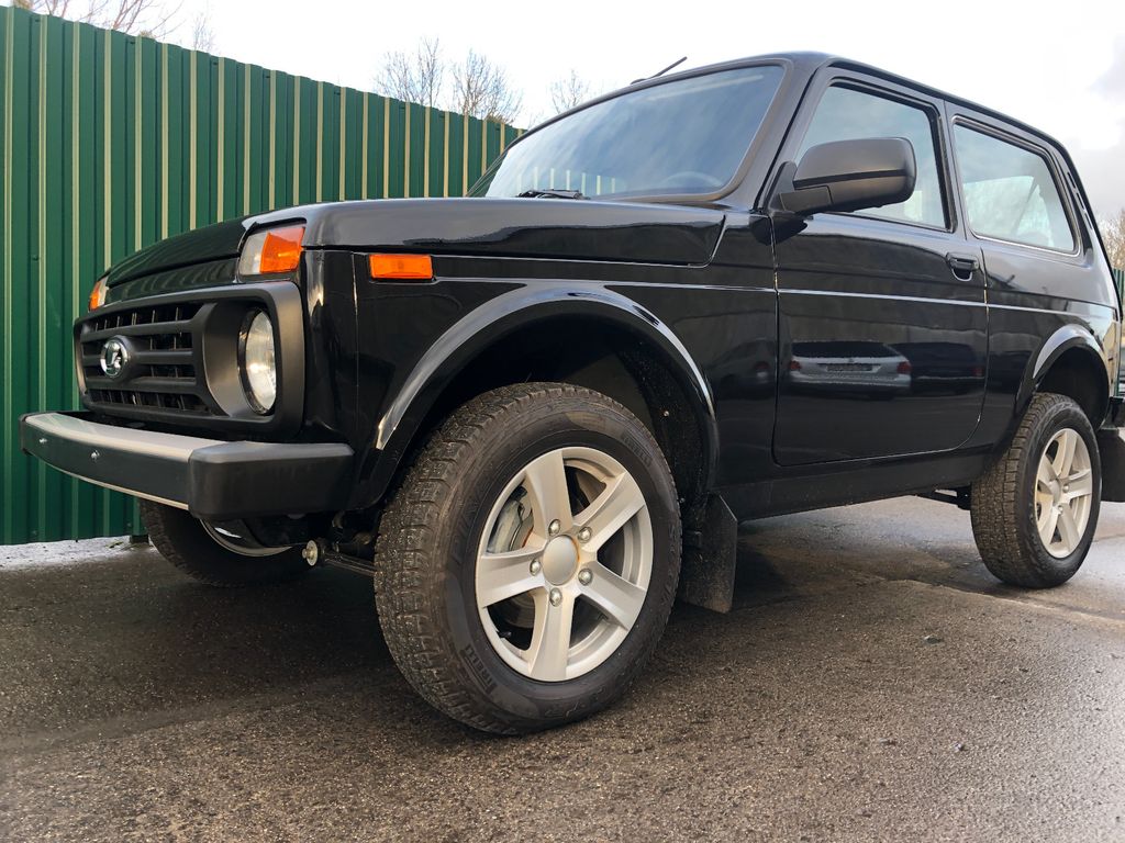 Lada Niva Neuwagen | Auto kaufen bei mobile.de