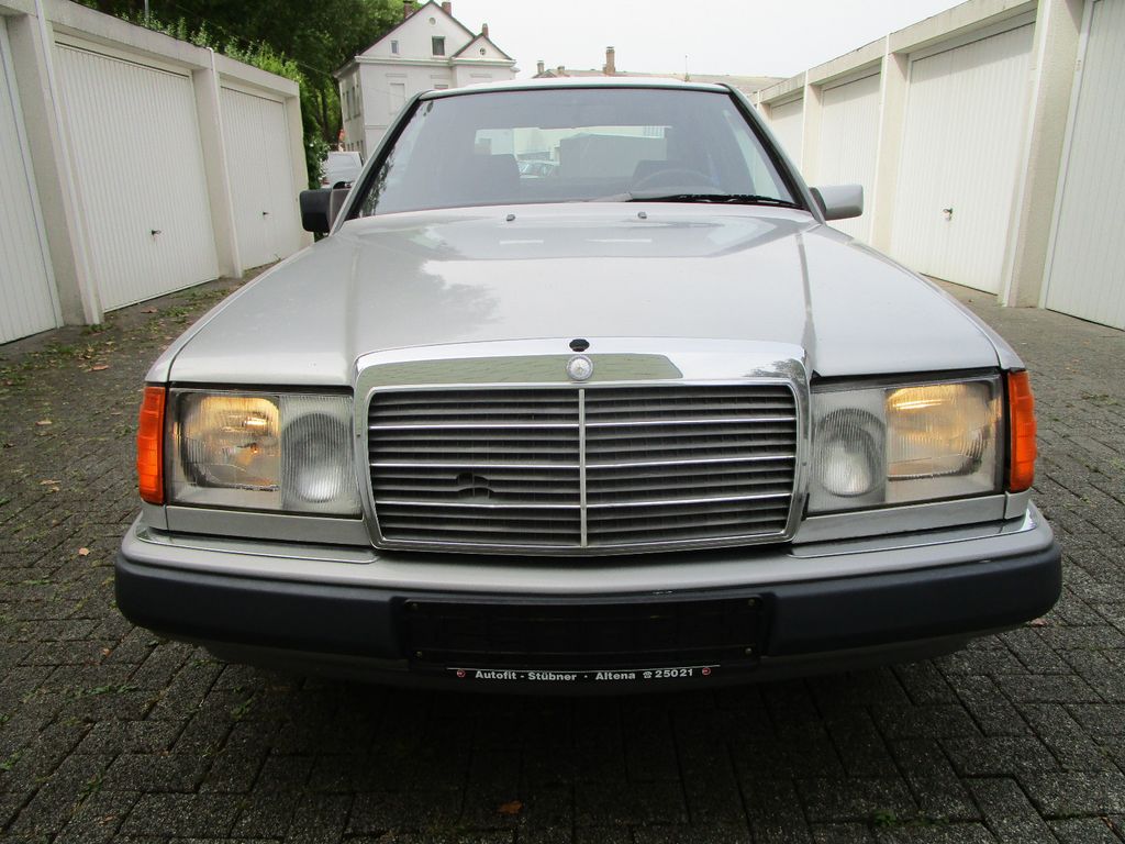 Mercedes-Benz 300 W124 300d | Auto kaufen bei mobile.de