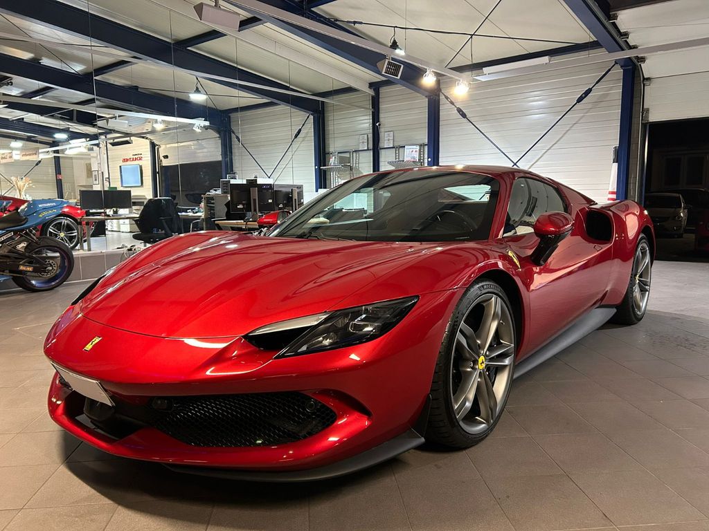 Ferrari 296 GTS kaufen bei mobile.de