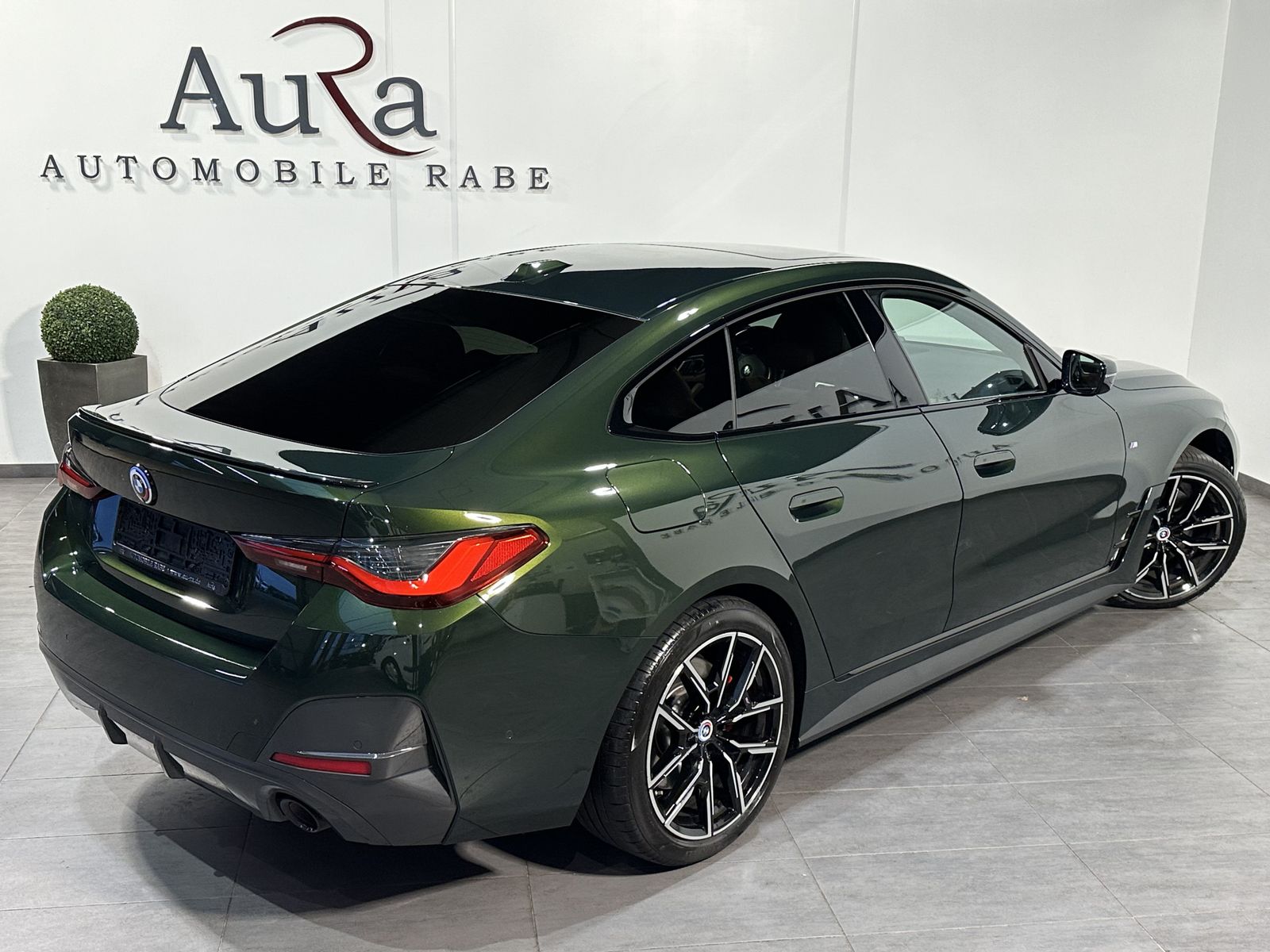 BMW 420i Gran Coupé M-Sport Pro NAV+LED+GLASDACH+ACC - AuRa ...