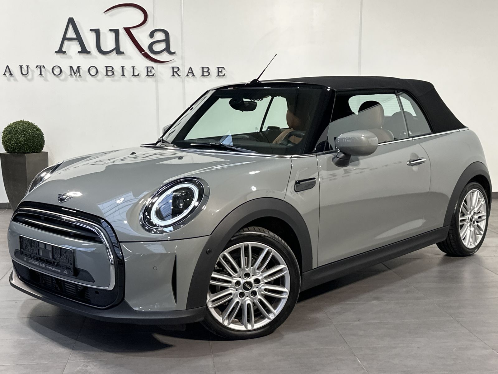 MINI Cooper Cabrio MINI Yours Trim NAV+LED+KAMERA+1HD - AuRa ...