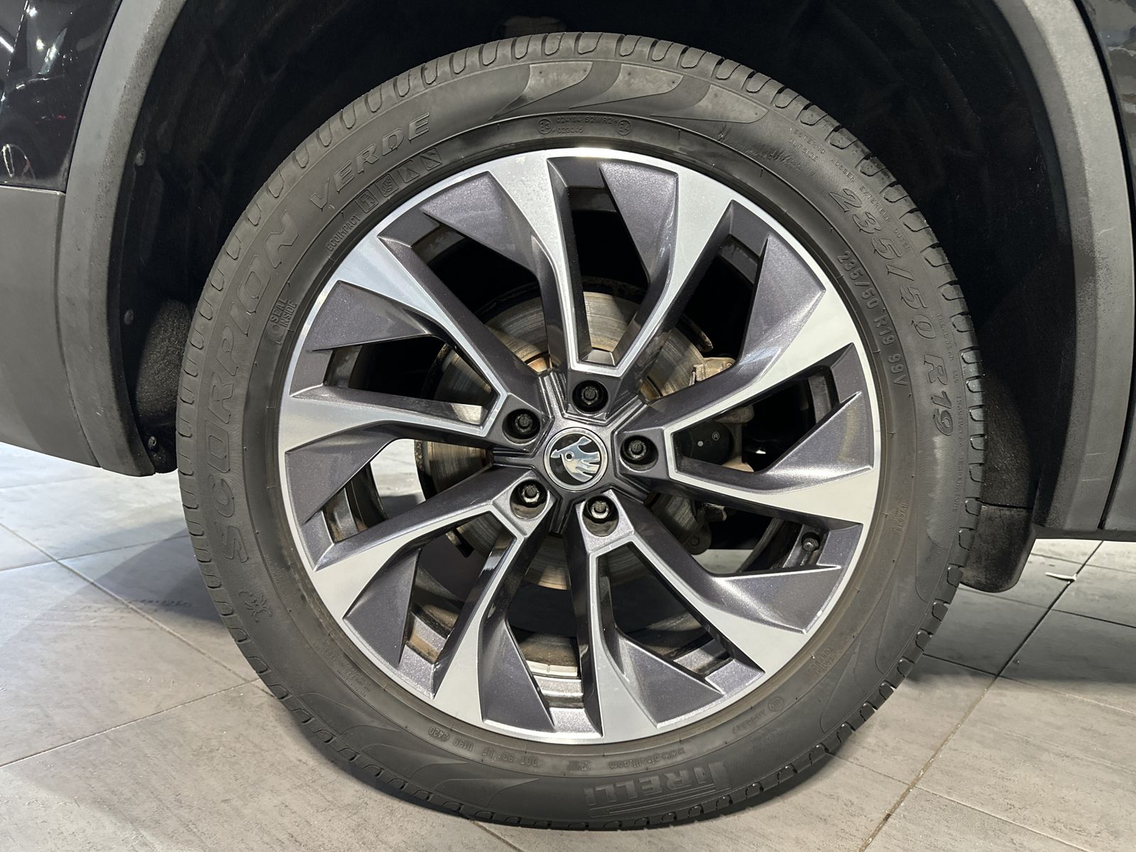 SKODA Kodiaq 2.0 TDI DSG Drive 125 NAV+LED+AHK+VC+19ZO - AuRa – Automobile Rabe