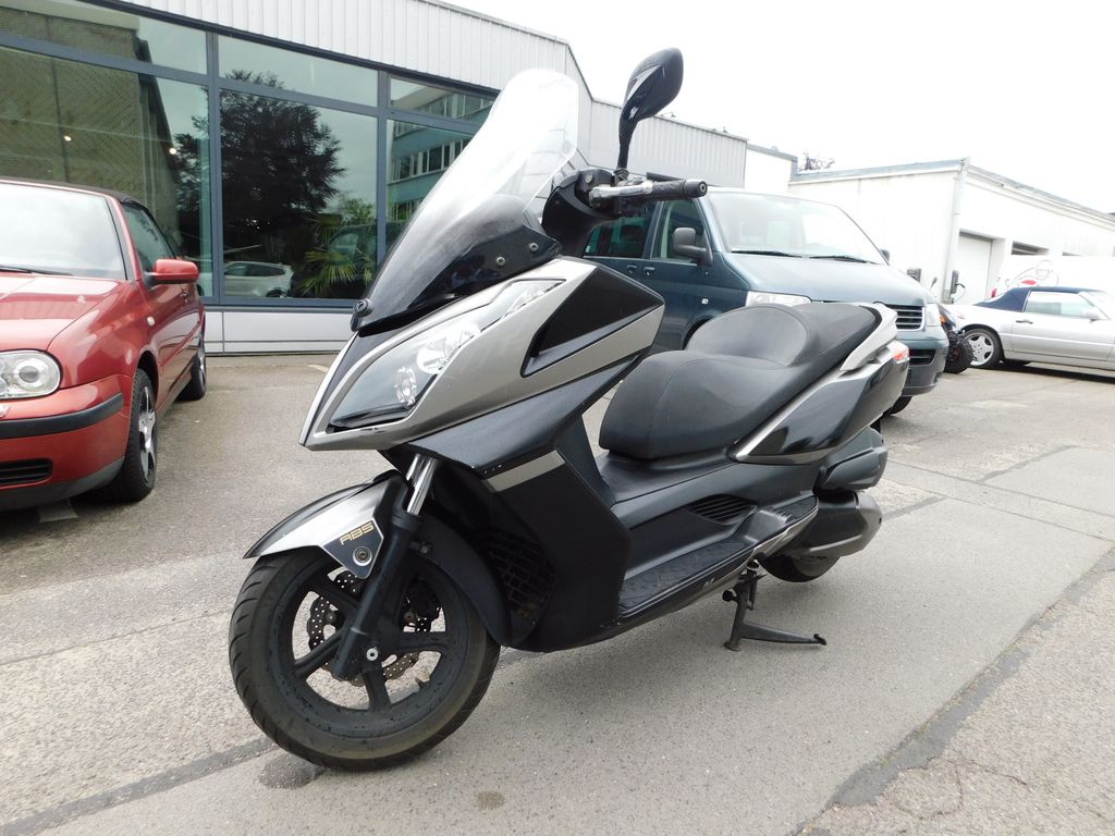 Roller Von 251 bis 500 ccm | Motorrad kaufen bei mobile.de