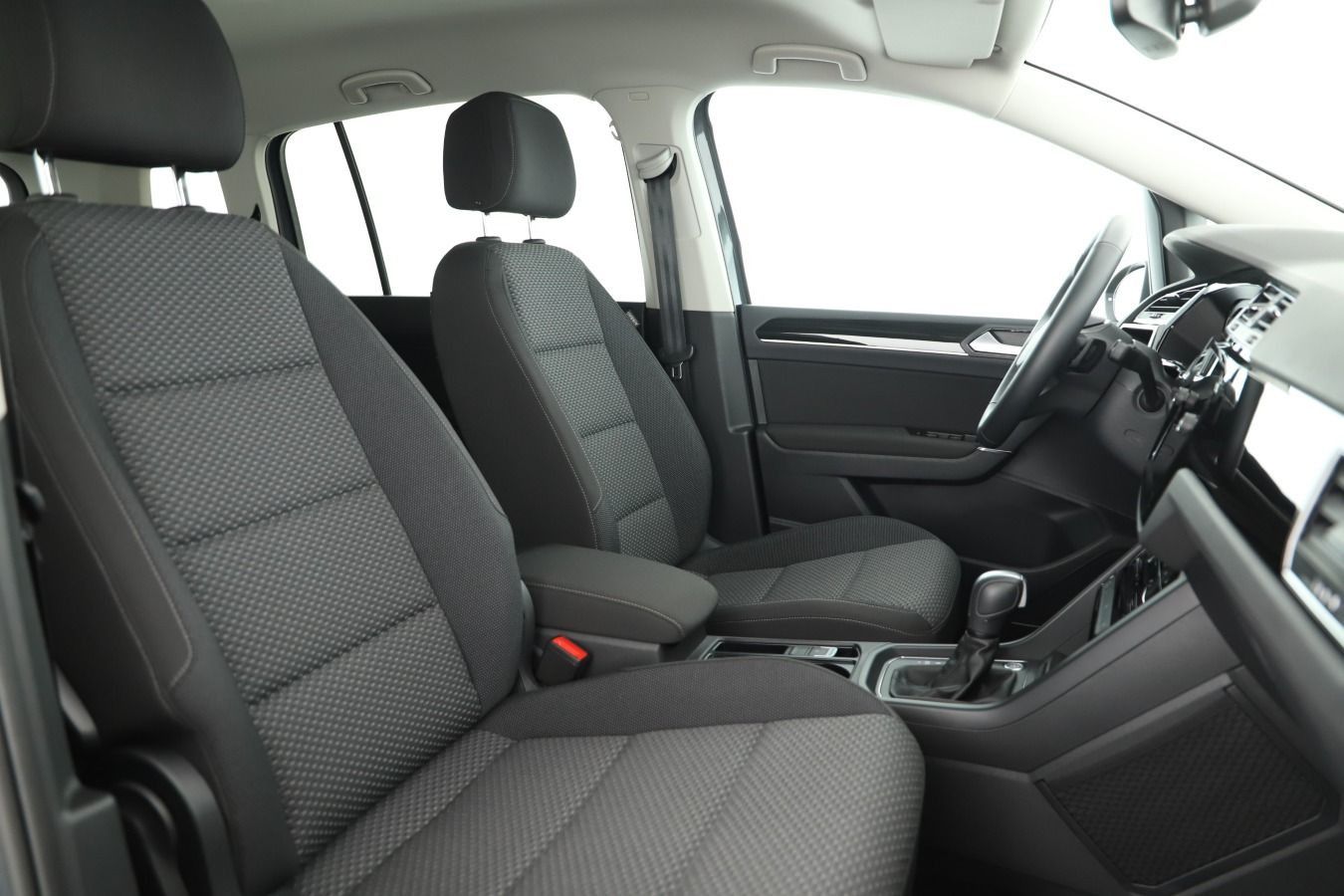 Volkswagen Touran 1.5 TSI DSG R line Exterieur LED/ACC/Kame ab 295,00 ...