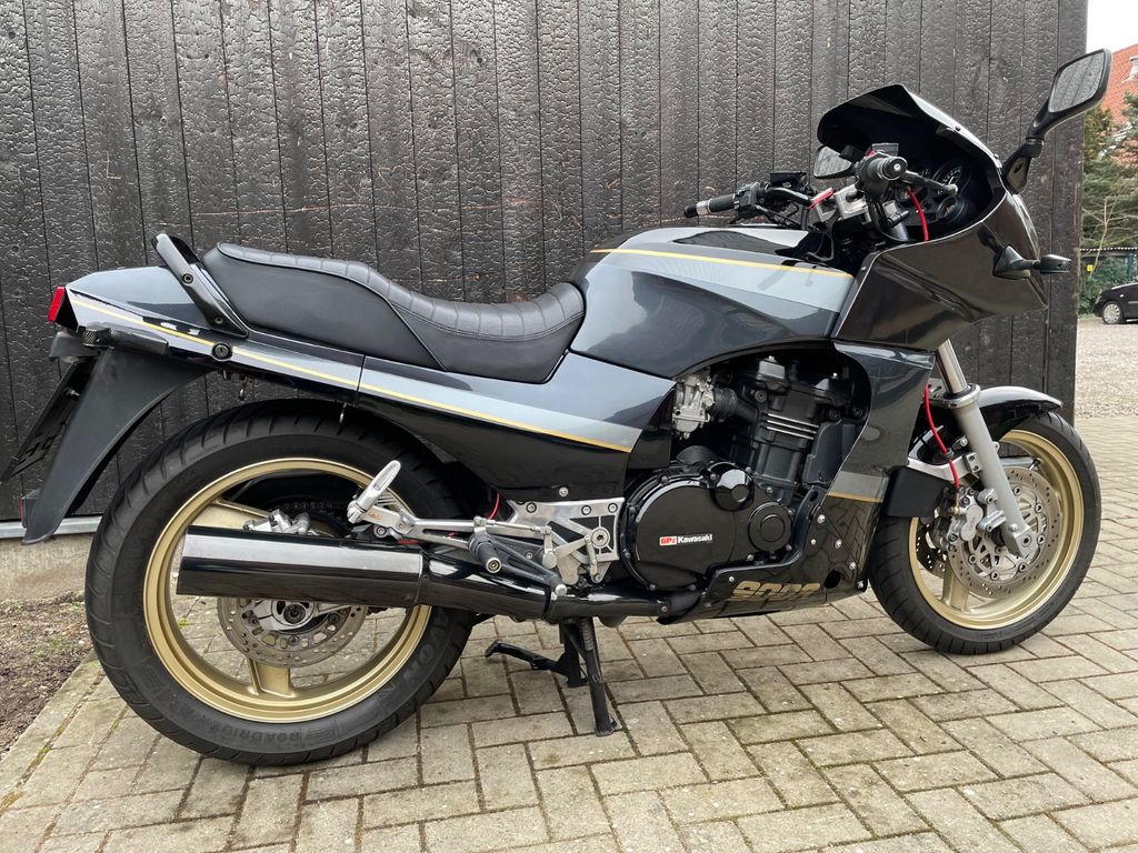 Kawasaki Gpz 900 r | Motorrad kaufen bei mobile.de