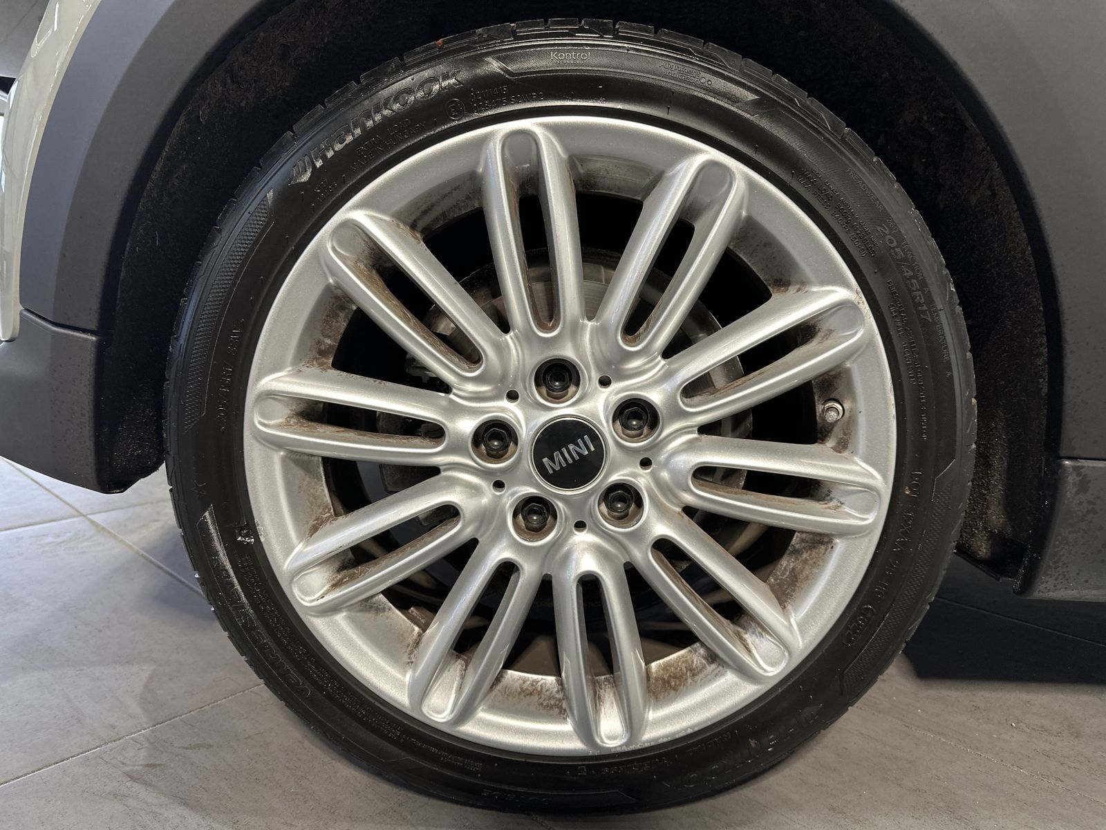 MINI Cooper Cabrio MINI Yours Trim NAV+LED+KAMERA+1HD - AuRa ...