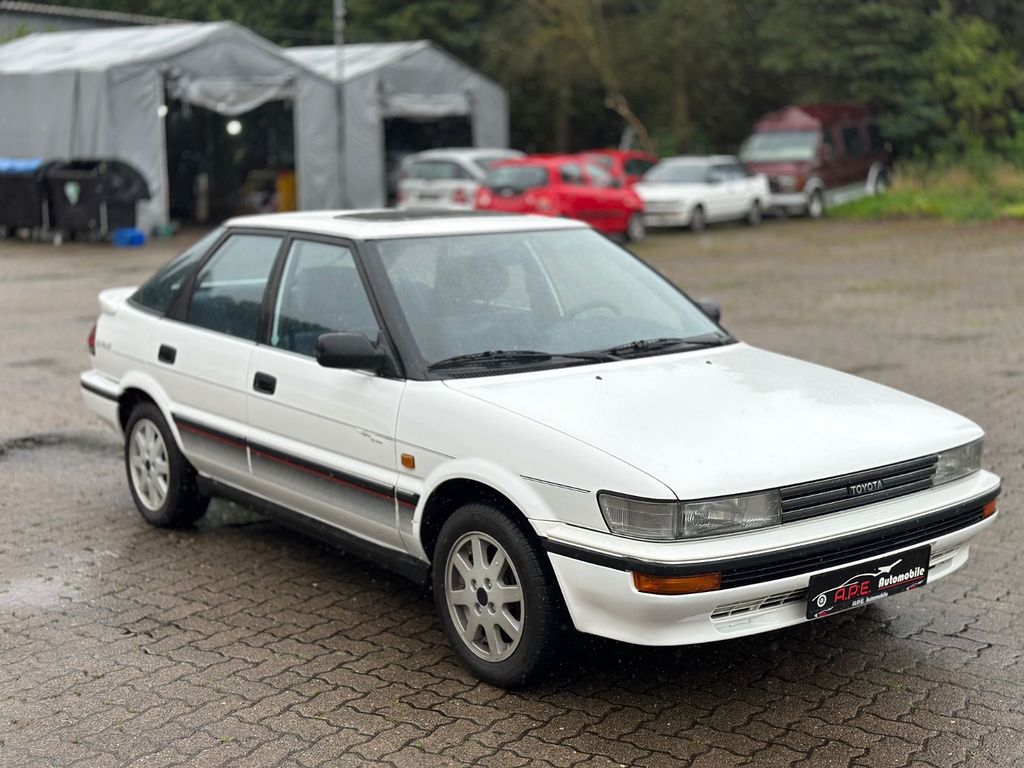 Toyota Corolla Liftback kaufen bei mobile.de