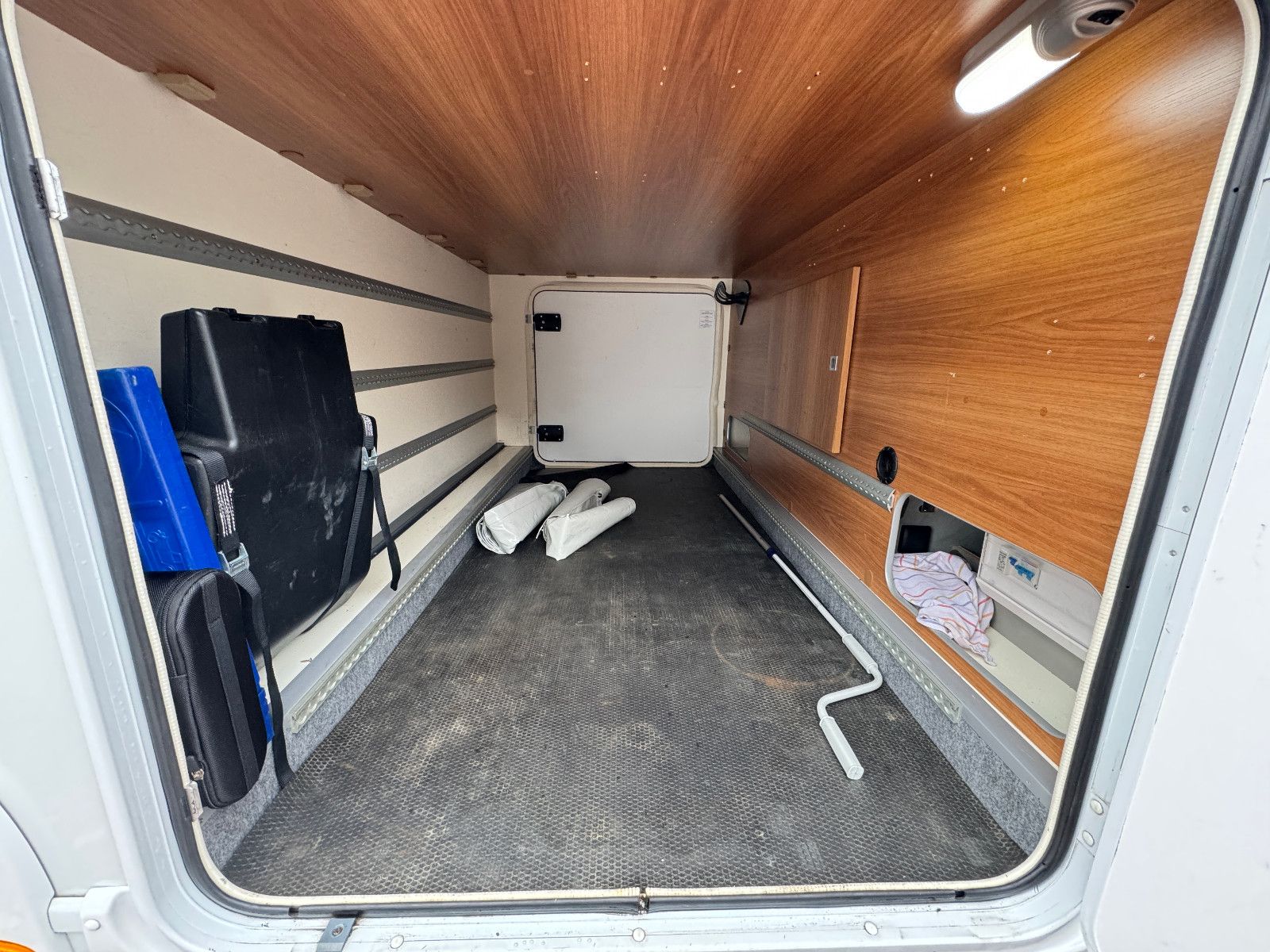 Dethleffs Esprit Comfort I 7150-2 QUEENSBETT 1.HAND – Car Corner Hamburg